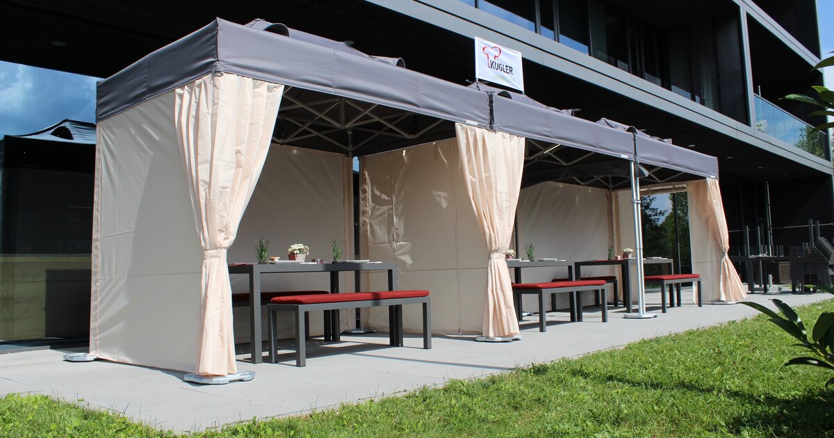 Carpas plegables para balcón: diseño y máxima estabilidad